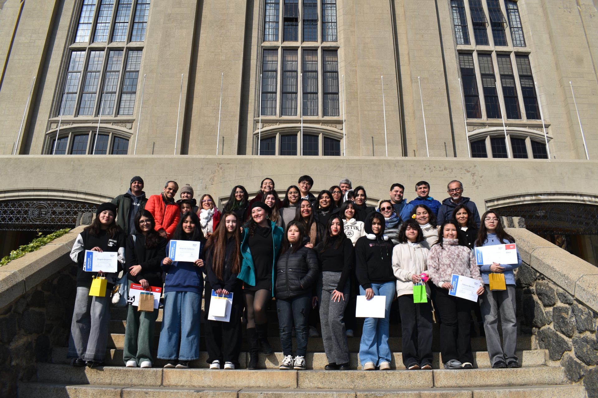 Informática apoya el cierre de Niñas PRO en la USM - Departamento de ...